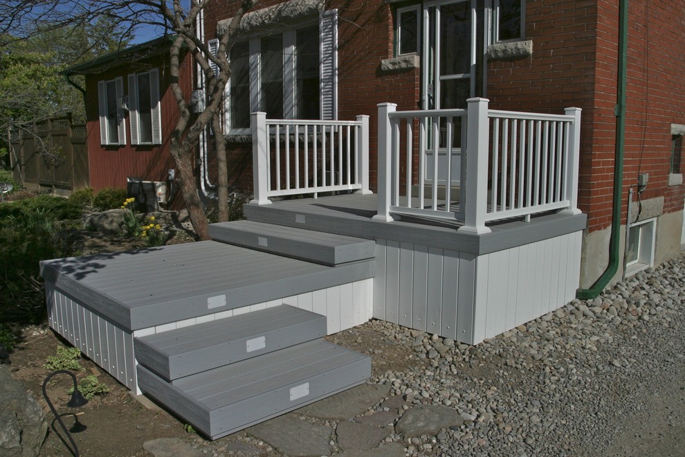 Custom decks by Hickory Dickory Decks using Veka decking. - Modern ...