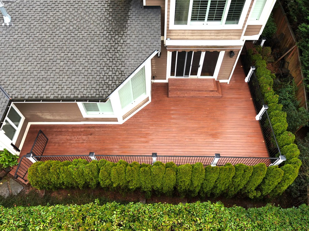 Deck Installation Contemporary in Kirkland, Norkirk - Contemporary ...
