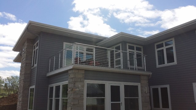 Deck - Prova Cable railing system - Modern - Deck - Minneapolis - by ...