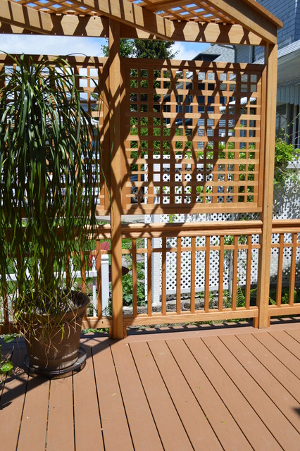 Deck rail and privacy screens - Traditional - Deck - New York - by ...