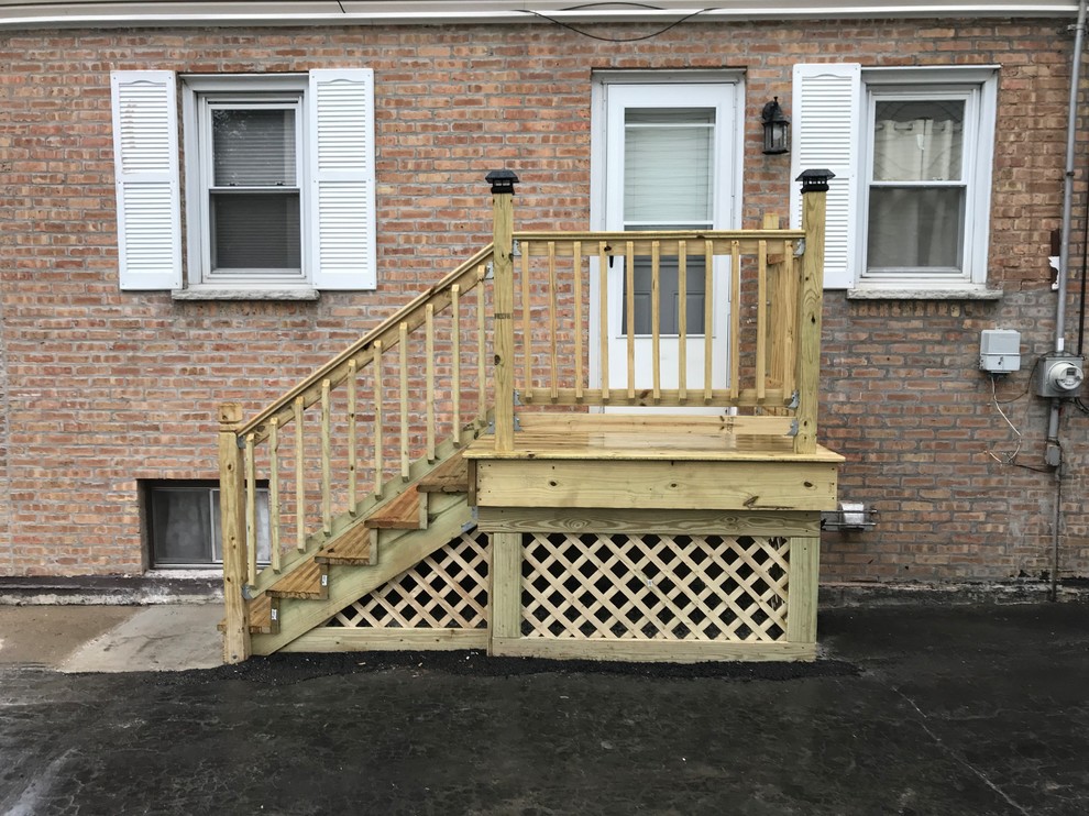 Elmhurst Stoop Replacement - Traditional - Deck - Chicago - by Distinct ...