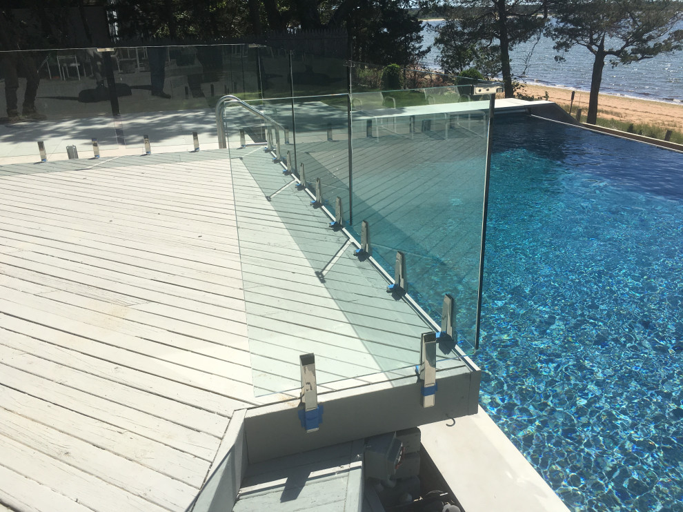 Frameless Glass Railing - Hampton Bays, NY - Modern - Deck - New York ...