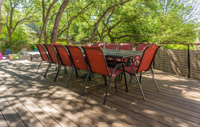 Georgian Oaks Deck (Dasso, Cable Railing) - Contemporary - Deck ...