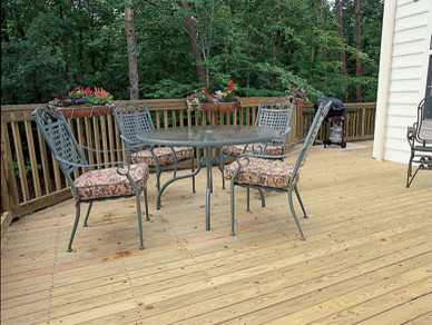 Getting all decked out. The latest in decking materials. - Contemporary ...