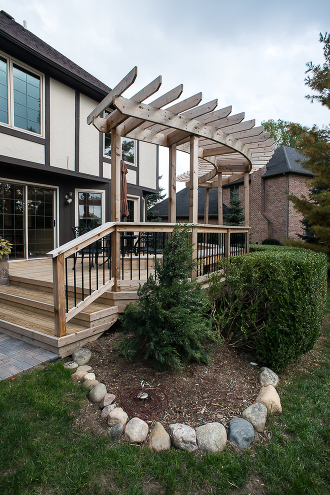 Golf Course Overlook - Traditional - Deck - Detroit - by Lotus ...