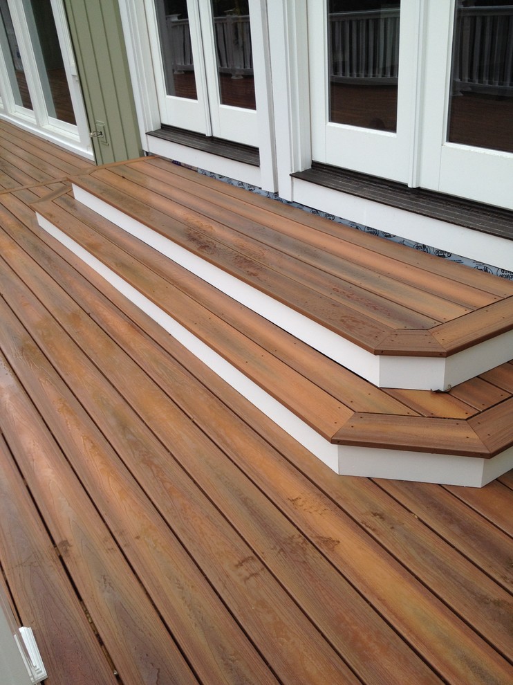 Huge Farmhouse Deck - Farmhouse - Deck - Baltimore - by Mainstreet ...