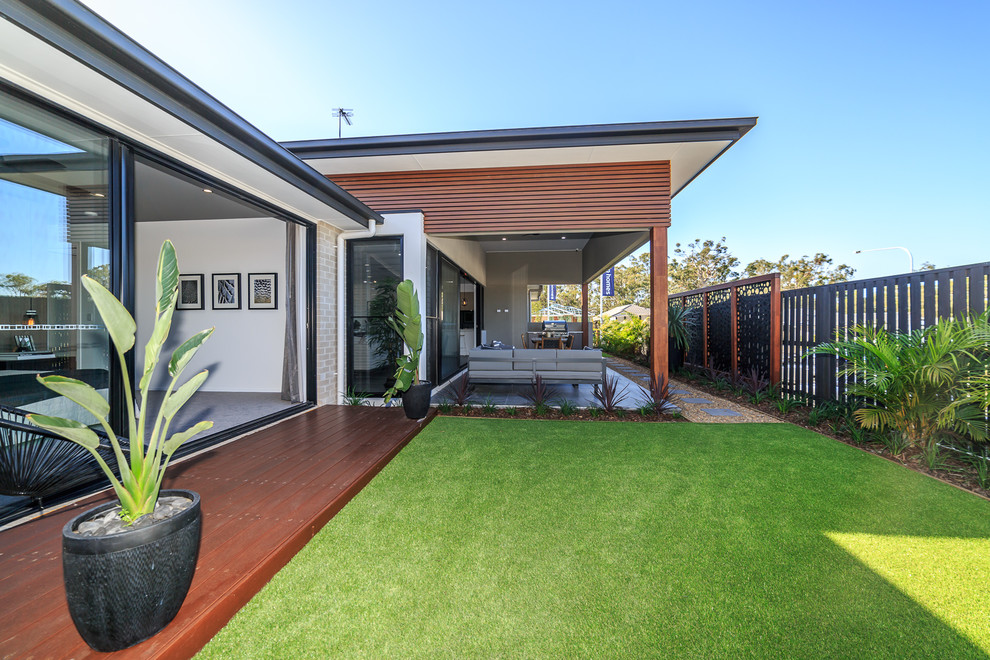 Killara Estate Display Home - Contemporary - Deck - Brisbane - by Valcon Homes | Houzz