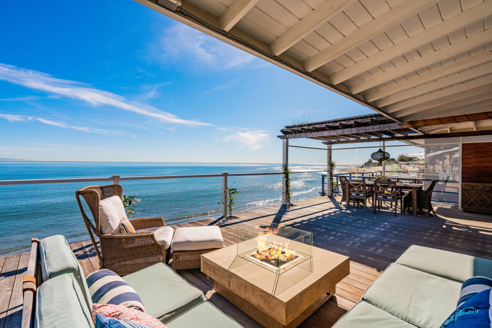 Malibu Beachfront Deck - Beach Style - Deck - Los Angeles - by T. R ...