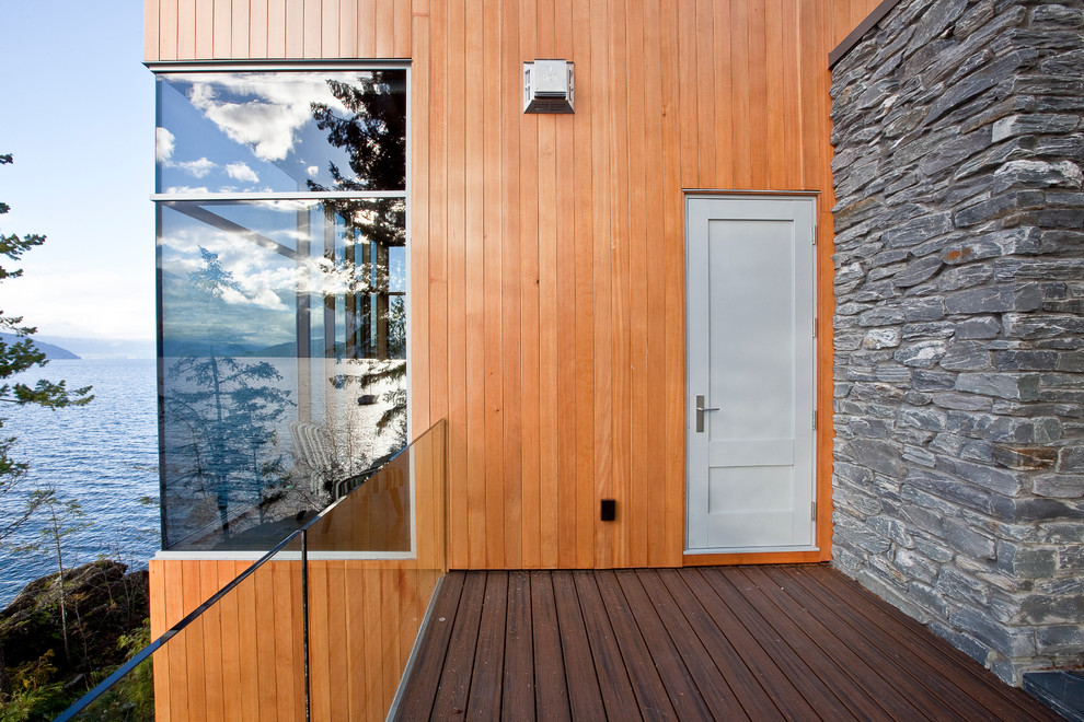 Master Bedroom Deck Space - Contemporary - Deck - Vancouver - by River ...