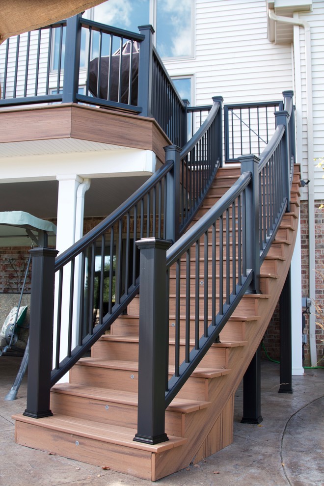 Medina - Deck/Screened Walkout - Deck - Cleveland - by DeckCreator | Houzz