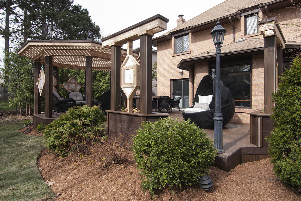 Melissa & Kevin's Deck - Traditional - Deck - Toronto - by Paul ...