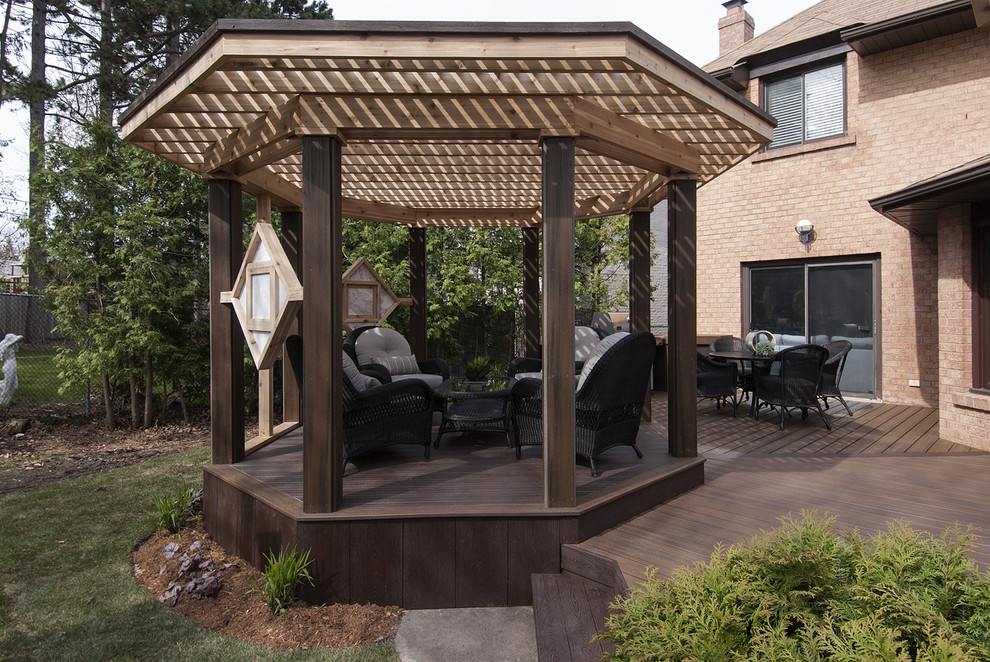 Melissa & Kevin's Deck - Traditional - Deck - Toronto - by Paul ...