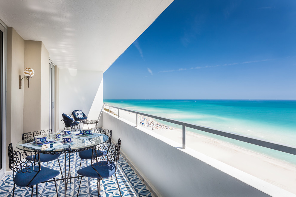 Miami Beach Residence - Beach Style - Deck - Miami - by Luca Andrisani ...