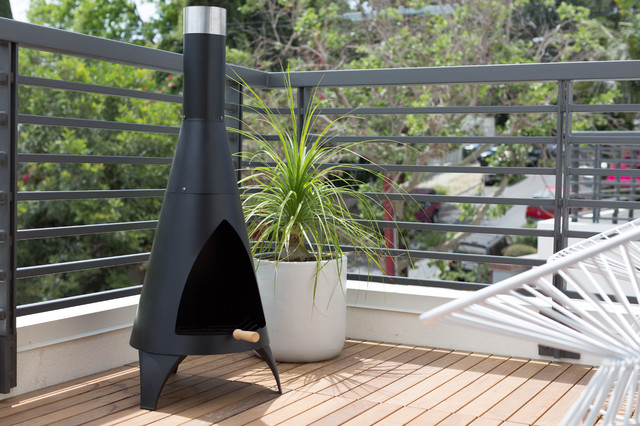 Modern Black Chiminea on Silverlake Deck - Modern - Deck - Los Angeles ...