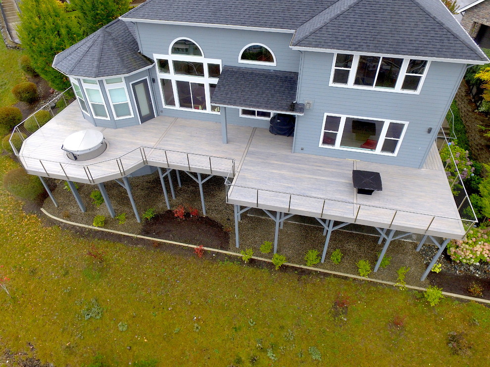 Modern Deck in Redmond Ridge - Modern - Deck - Seattle - by Wight's ...