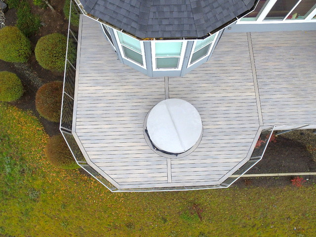 Modern Deck in Redmond Ridge - Moderne - Terrasse en Bois - Seattle ...