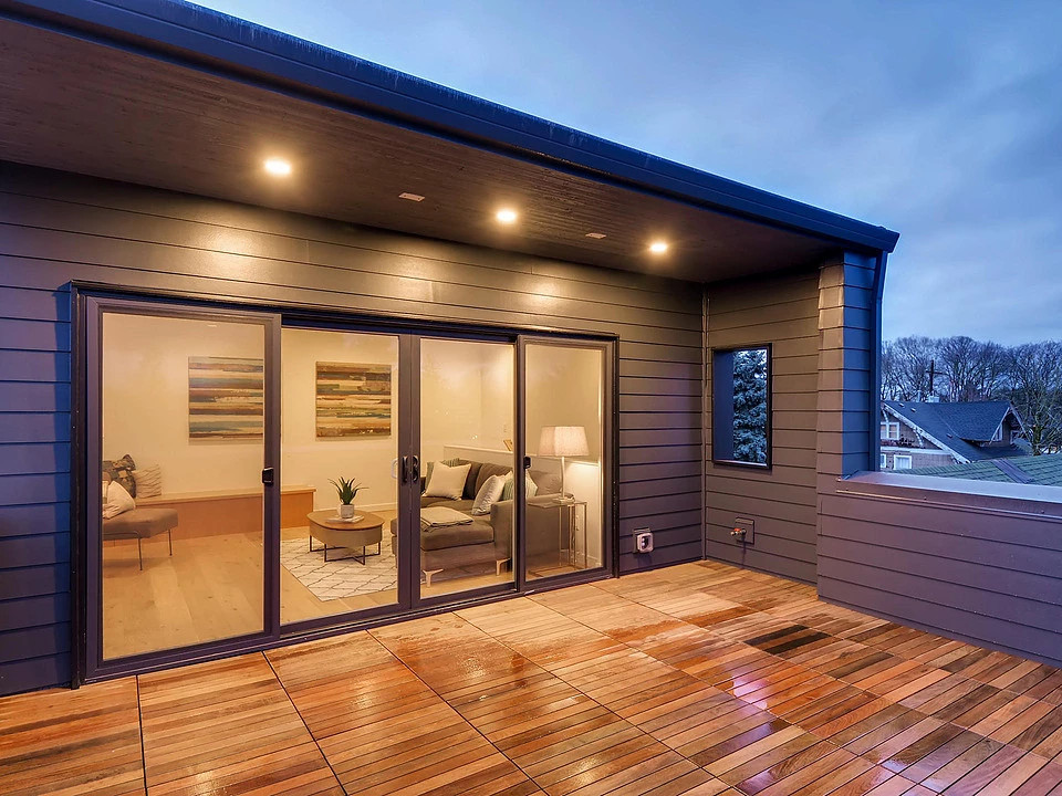 Modern Deck - Modern - Deck - Portland - by Rogue Remodel | Houzz