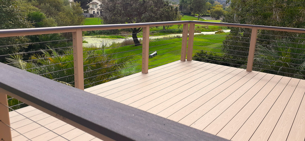 Modern Timbertech Deck w/ Cable Rail - Minimalistisch - Terrasse - San ...
