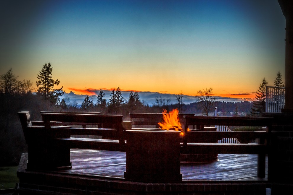 Mountain View - Rustic - Deck - Portland - by GRO Outdoor Living | Houzz