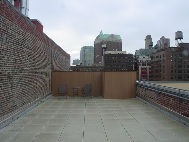NYC Rooftop Terrace - Classique Chic - Terrasse en Bois - New York ...