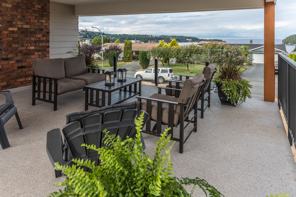 Ocean View Deck and Exterior Facelift - Contemporary - Deck - Vancouver ...