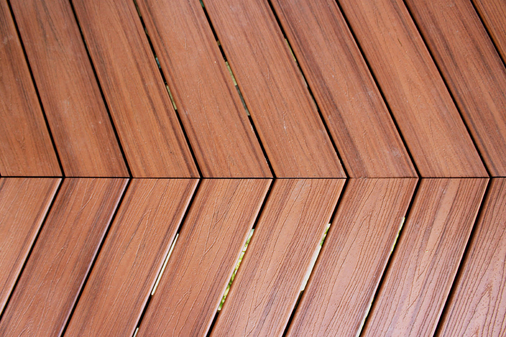 Octagonal Screen Porch - Traditional - Deck - Other - by Degnan Design ...