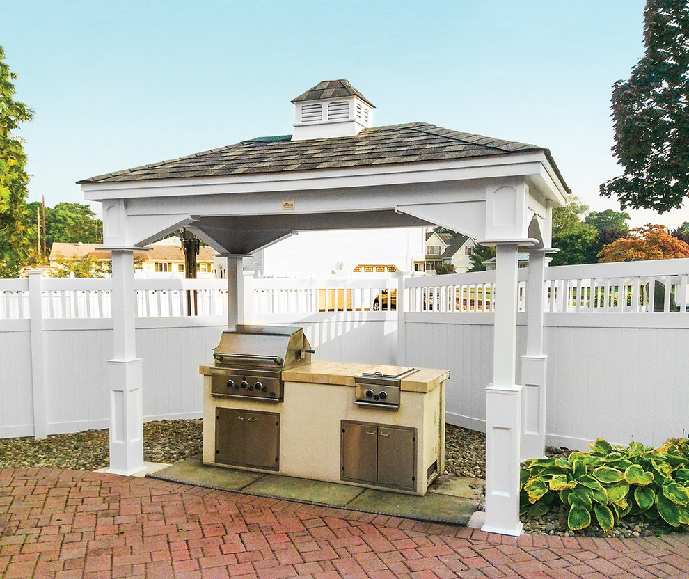 Pavilions - Classique - Terrasse en Bois - Philadelphie - par American ...