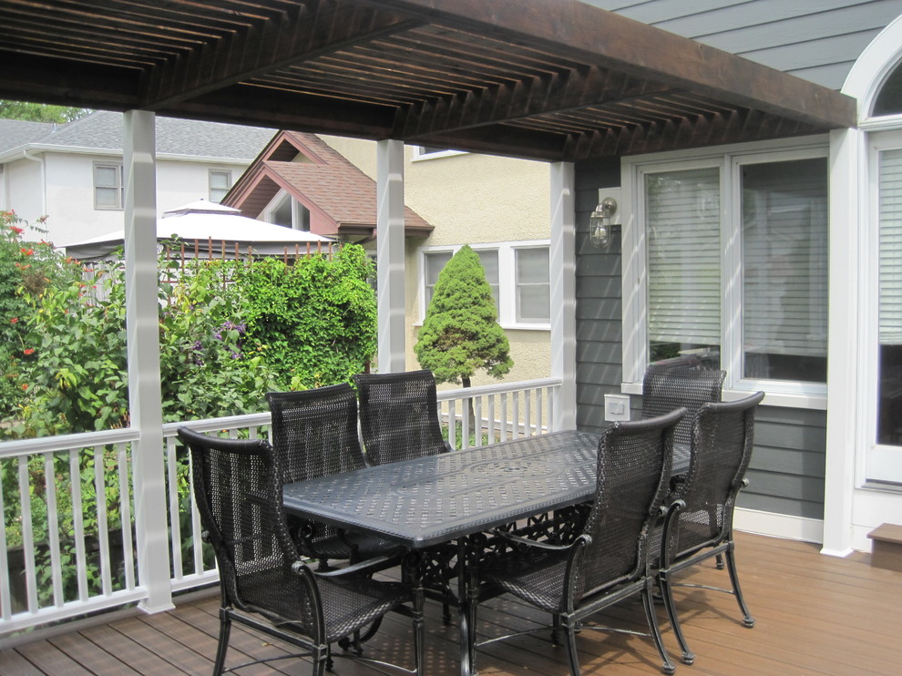 Raised Composite Deck - Contemporary - Deck - Chicago - by Unique Deck ...