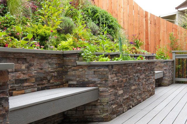 Retaining Wall Bench Seat What We've Done Back Yard Mates