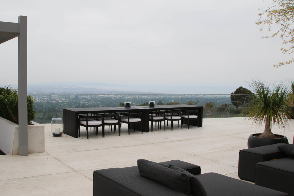 Sky Lane - Brentwood - Modern - Deck - Los Angeles - by Isabel Moritz ...