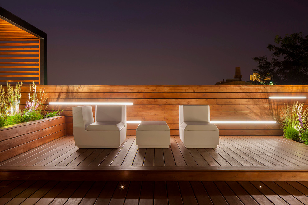 Sundeck Transforms Into Evening Entertainment - Modern - Deck - Chicago ...