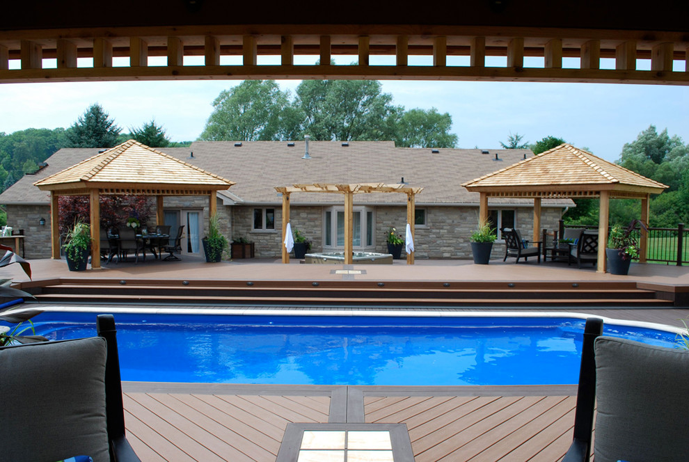 The Deck That's Huge - Traditional - Deck - Toronto - by Paul Lafrance ...