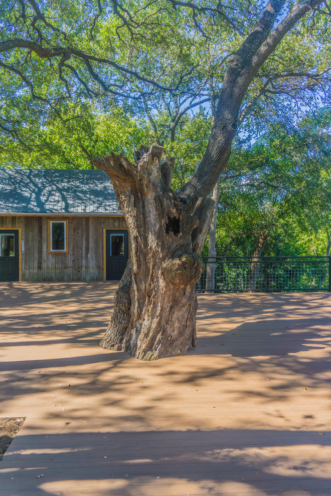 The Grove Round Rock Deck (TimberTech) - Midcentury - Deck - Austin ...
