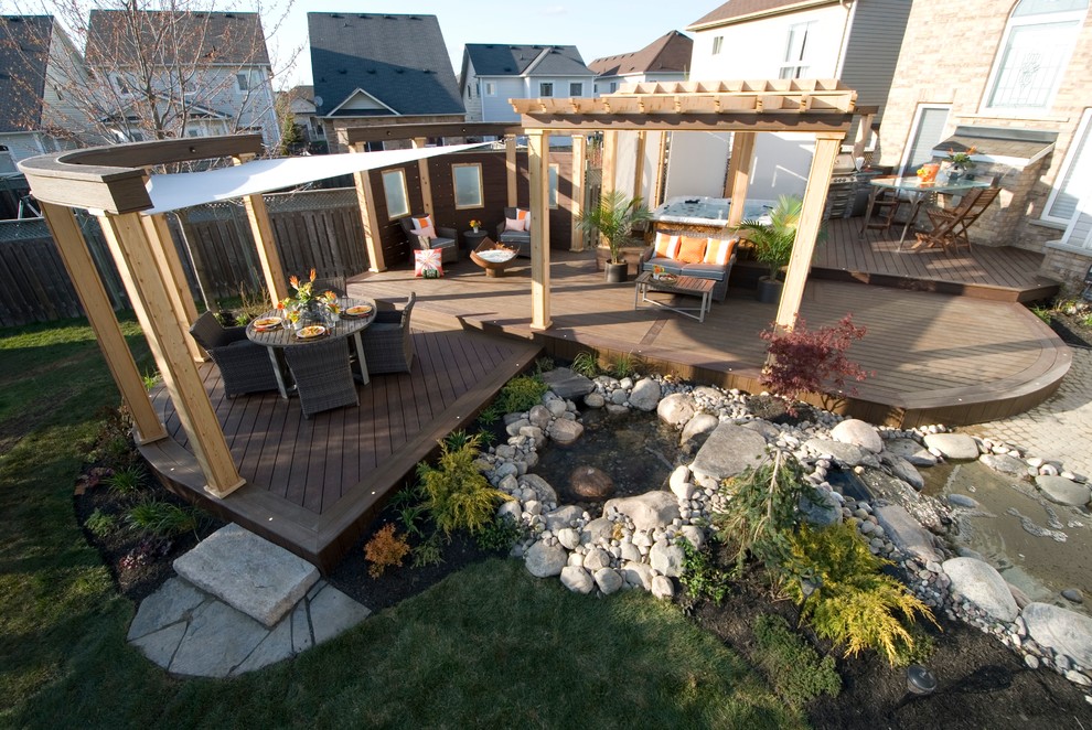 The Round Square Deck - Transitional - Deck - Toronto - by Paul ...