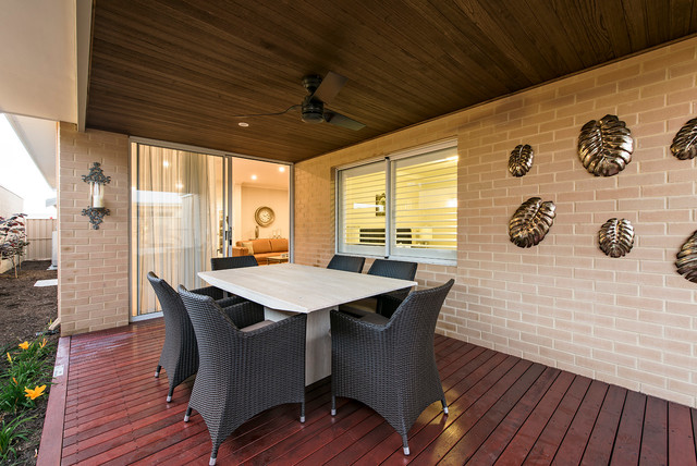The Southampton - Contemporary - Deck - Perth - by Plunkett Homes | Houzz