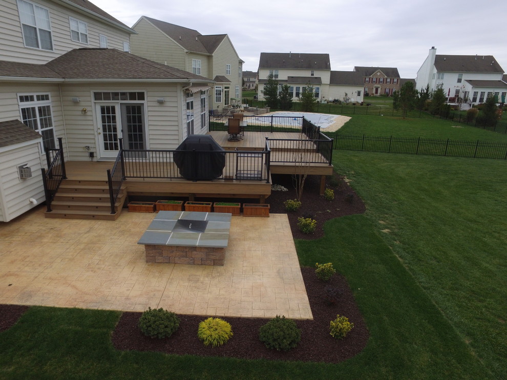 Timbertech legacy deck with aluminum rails with lighted post caps ...