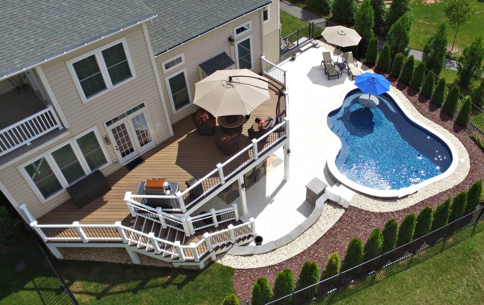 TimberTech Pecan Custom Deck with TimberTech Radiance Rail - Deck - DC ...