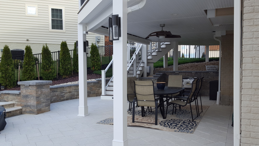 TimberTech Pecan Custom Deck with TimberTech Radiance Rail - Terrasse ...