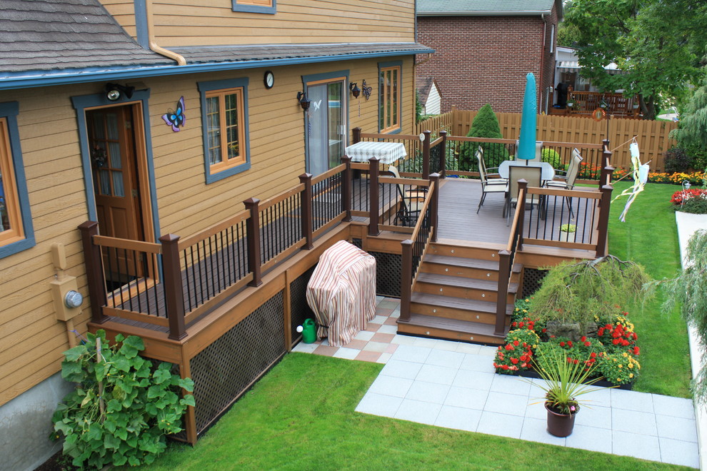 Traditional Deck - Traditional - Deck - Montreal | Houzz