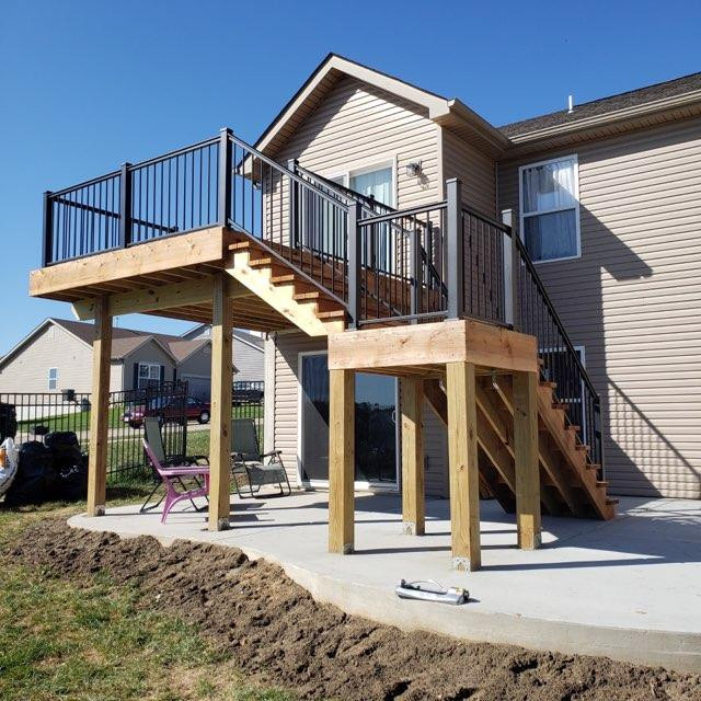 Traditional Deck with Black Railing - Traditional - Deck - St Louis ...