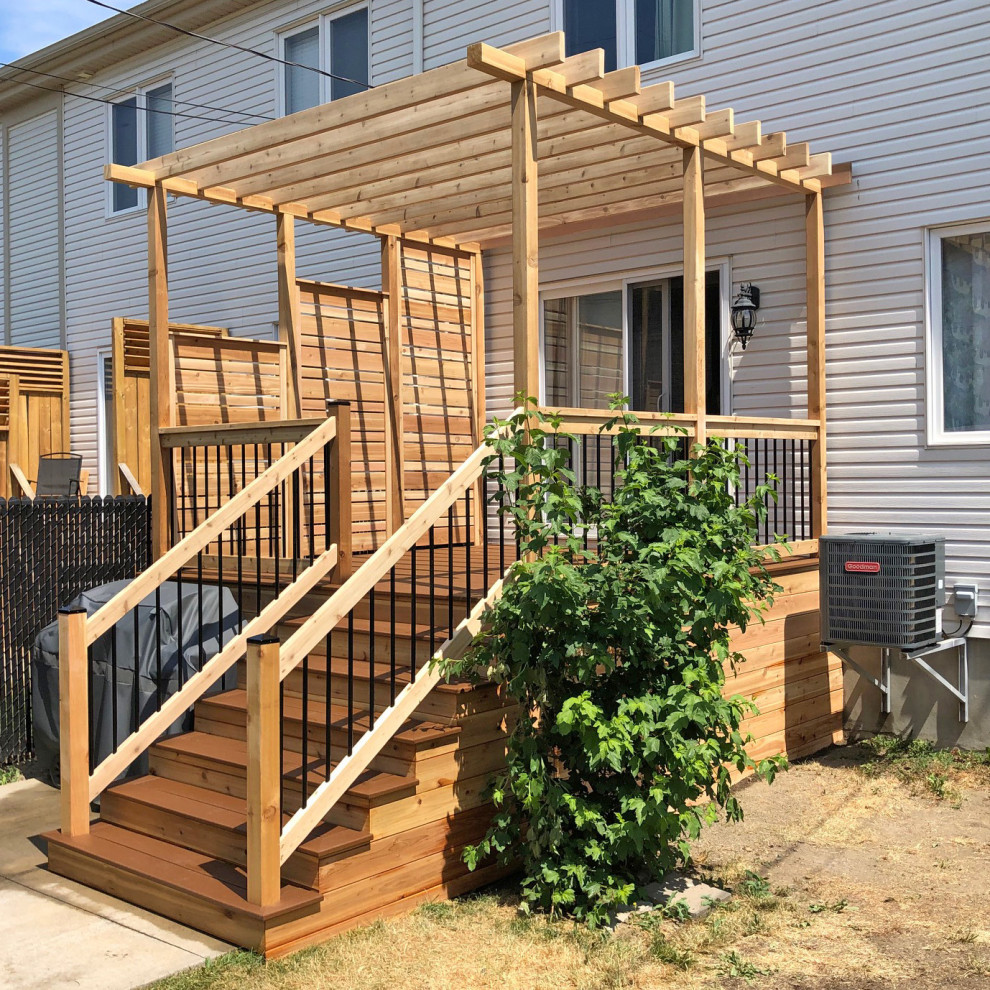 Trex Beach Dune Composite Deck with Cedar Pergola - Craftsman ...