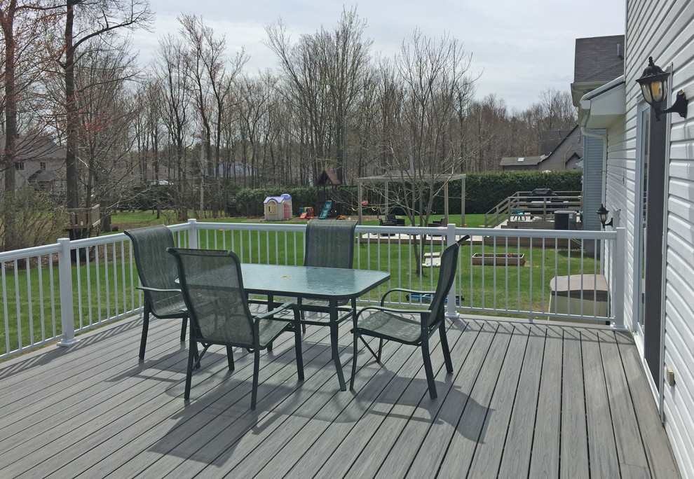 Trex Composite Island Mist Decking - Modern - Deck - Montreal - by ...