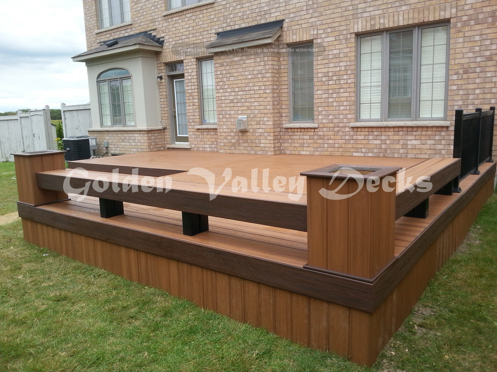 trex ticki torch deck with bench and flower box - Traditional - Deck ...