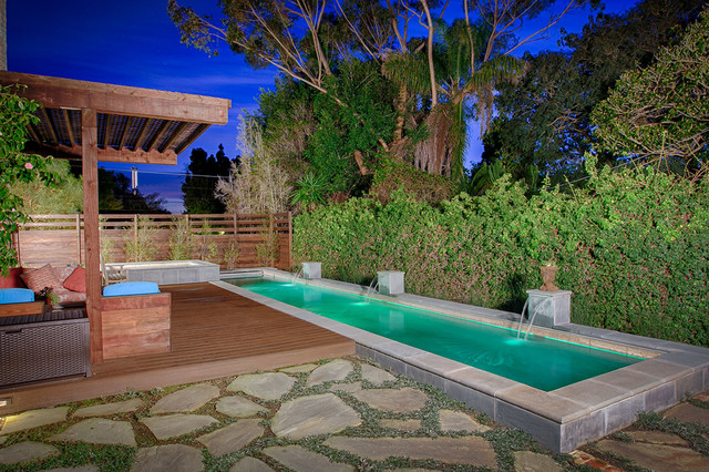 Hidden Pools Backyard 2.466 Private Swimming Pool Stock Photos,