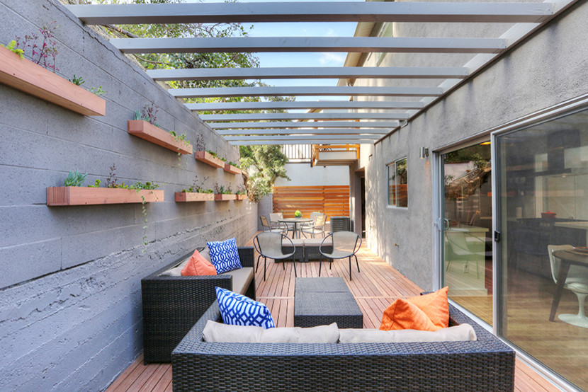 Urban Deck with Built-in Planters - Midcentury - Deck - Los Angeles ...