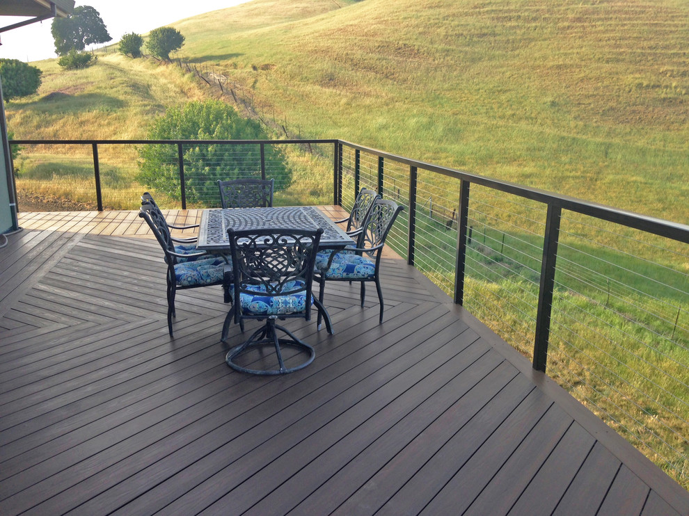 Vacaville, CA: Black Aluminum Railing System - Clásico - Terraza y ...