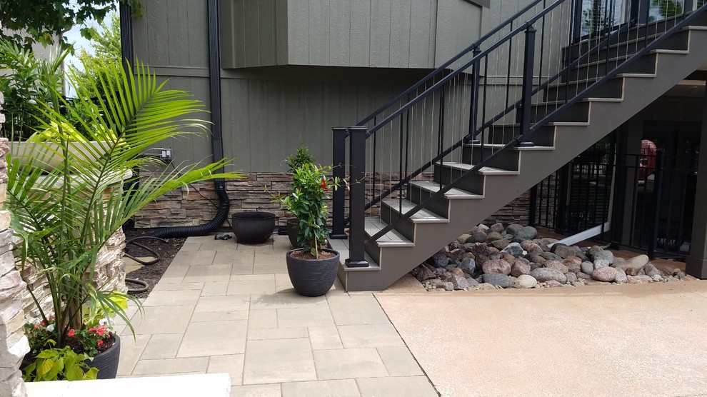 Westbury C80 VertiCable - Contemporary - Deck - Kansas City - by Deck ...