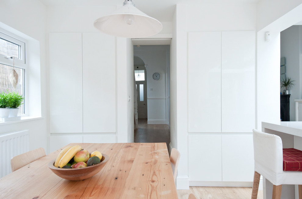 25PR - Contemporary - Dining Room - Other - by Moon Design | Houzz