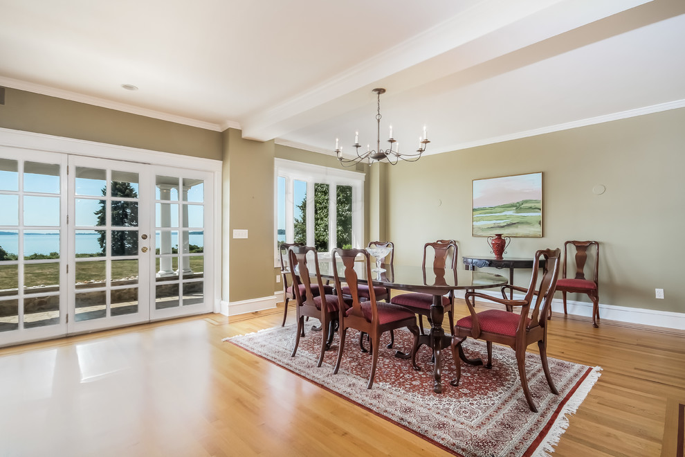 Colonial | Touisset Waterfront | 18 - 20 Stonegate Rd | Warren, Rhode ...