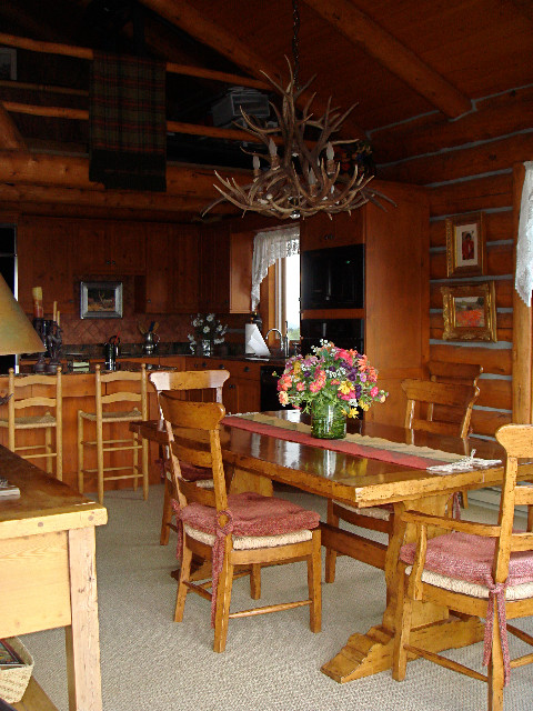 Colorado Cabin - Traditional - Dining Room - Dallas - by Whigham Design ...